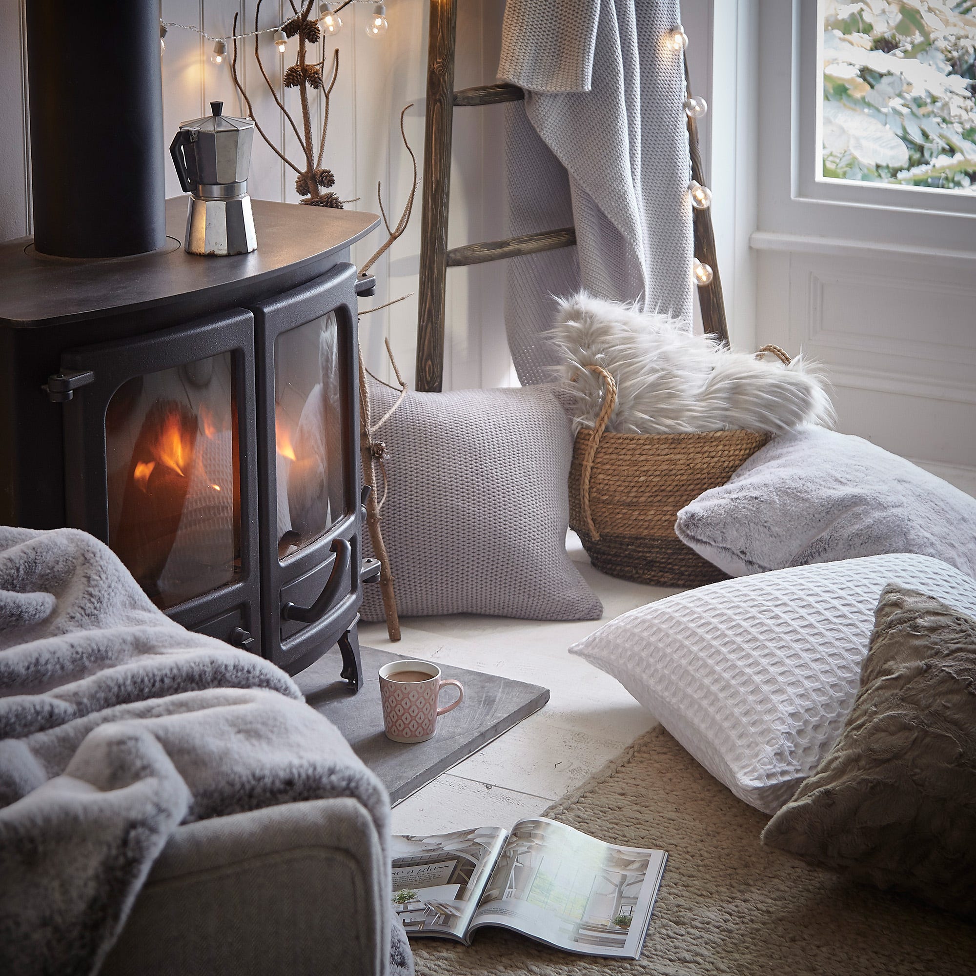 7 Stylish Ways On How To Stay Warm In Winter At Home – DUSK