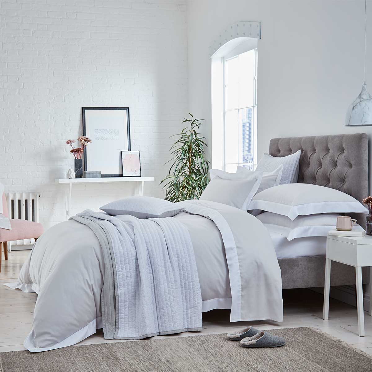 Top 10 Stylish Bedding and Bedroom Design Pinterest Accounts | DUSK