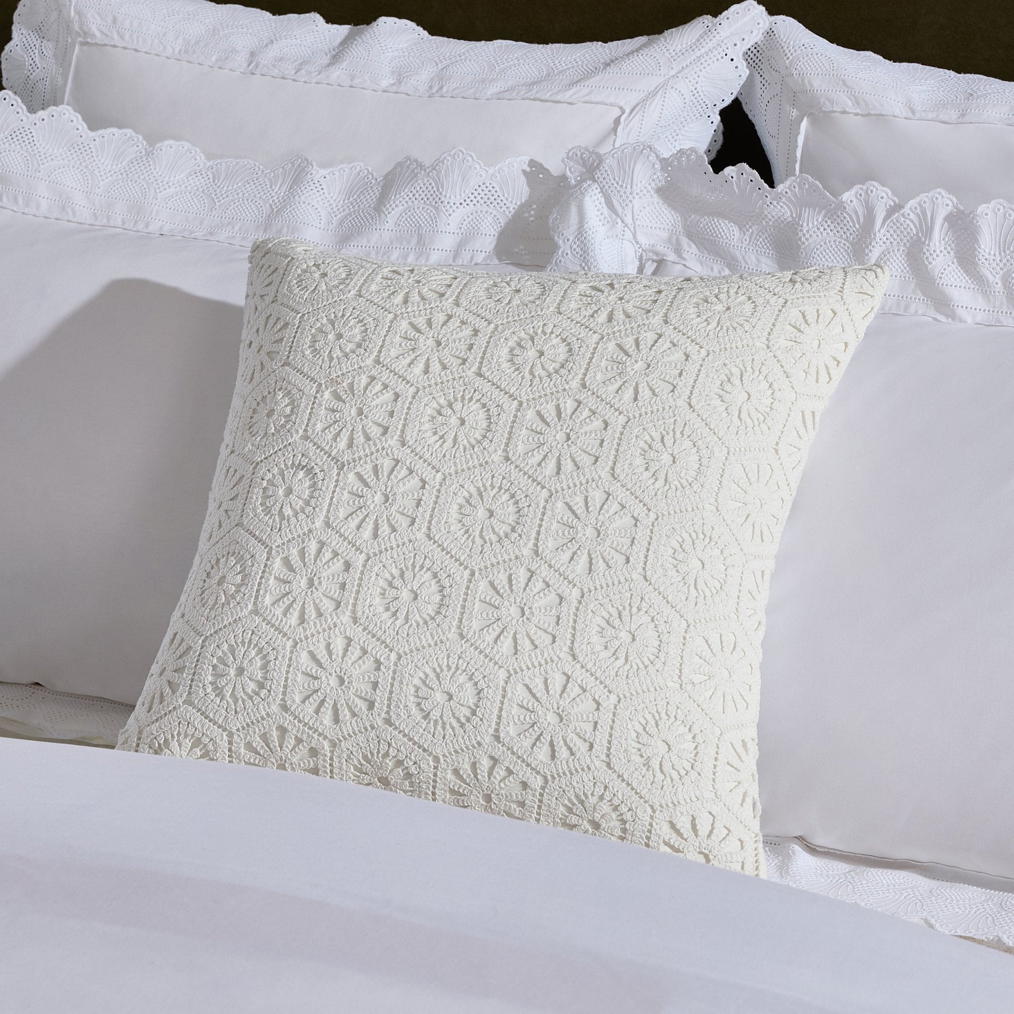 Crochet Knit Cushion Cover - Off White – DUSK