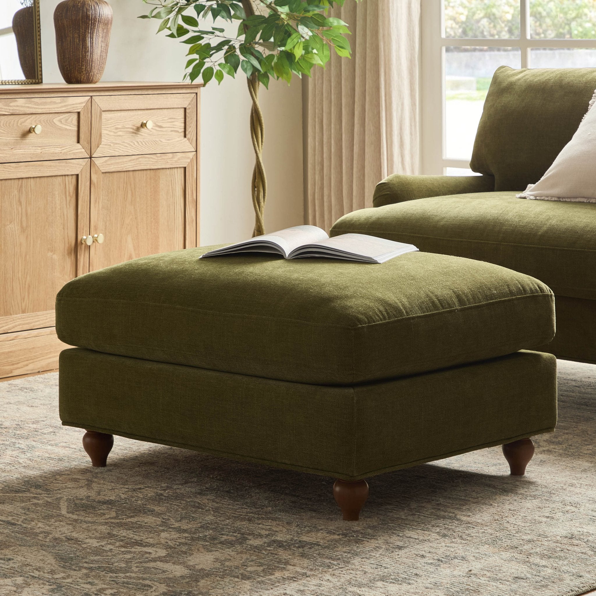 Hampshire Pouffe - Chenille Olive – DUSK