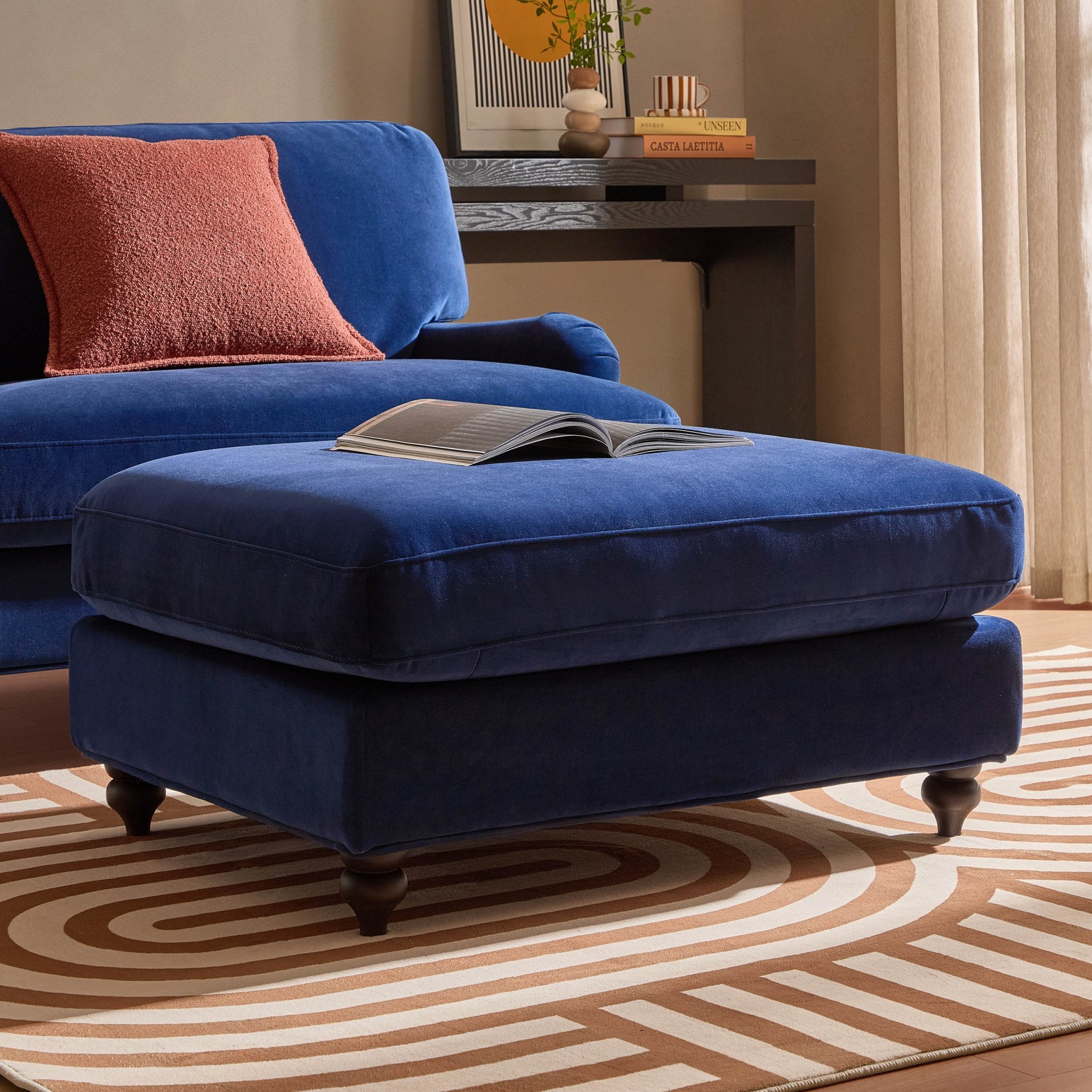 Hampshire Pouffe - Royal Blue – DUSK