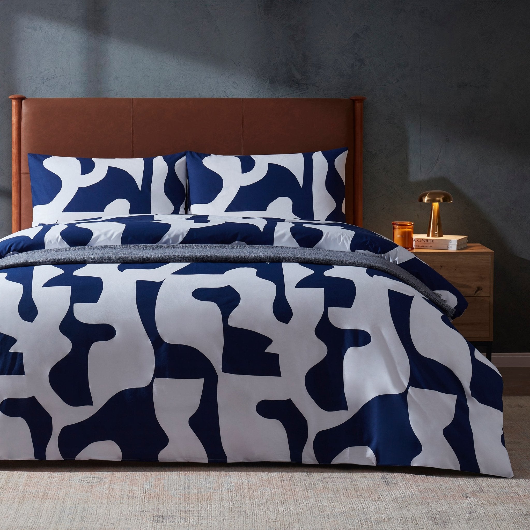 Harlem 100% Cotton Duvet Cover & Pillowcase Set - Navy/White – DUSK