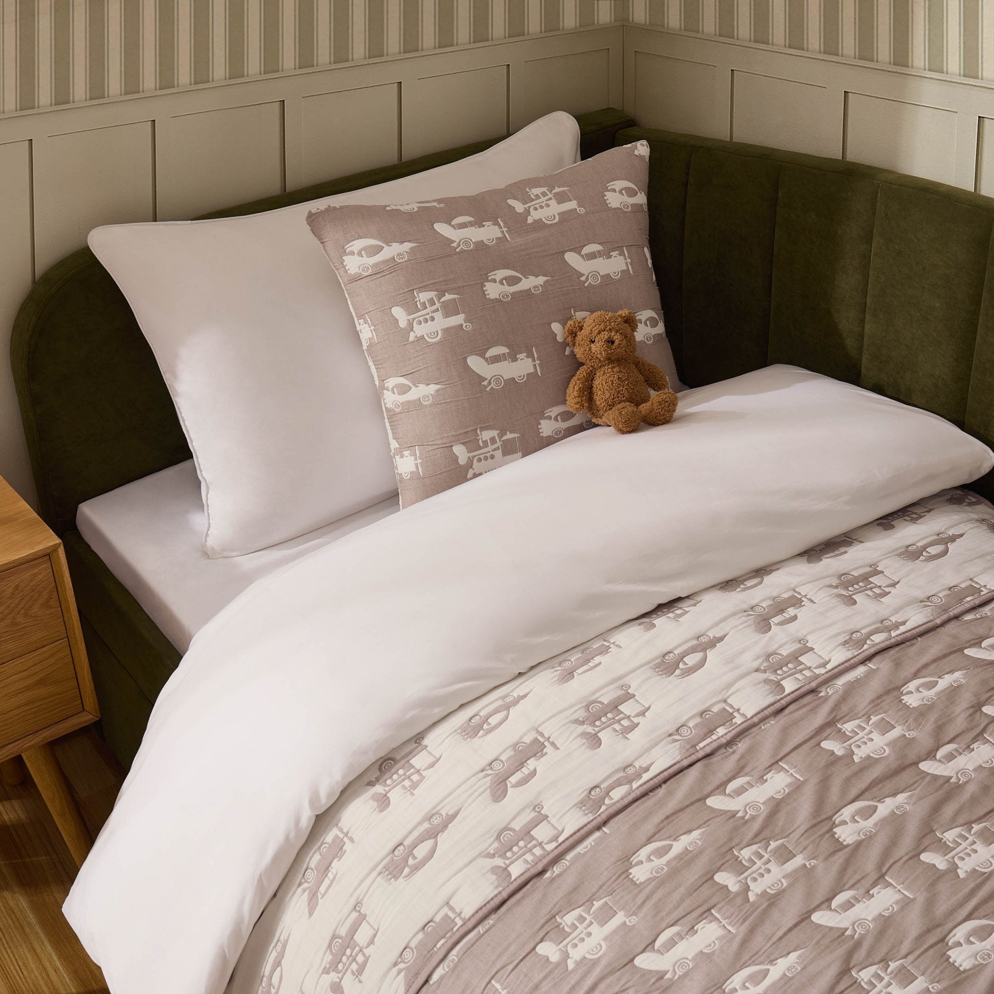 Morgan Transport Matelasse Cushion Cover and Bedspread Set - Taupe – DUSK
