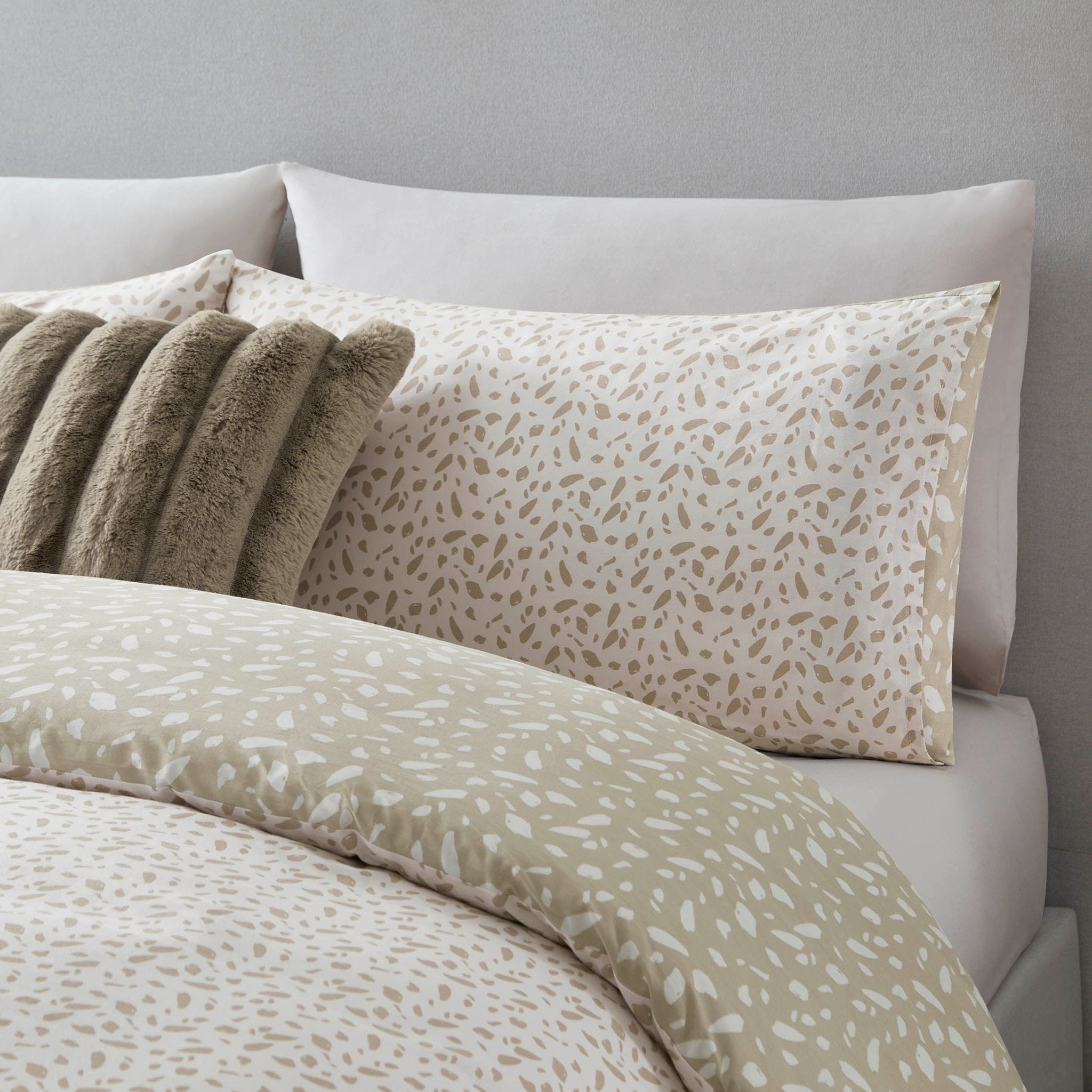 Nala 200 Thread Count Reversible Duvet Cover & Pillowcase Set - Animal ...