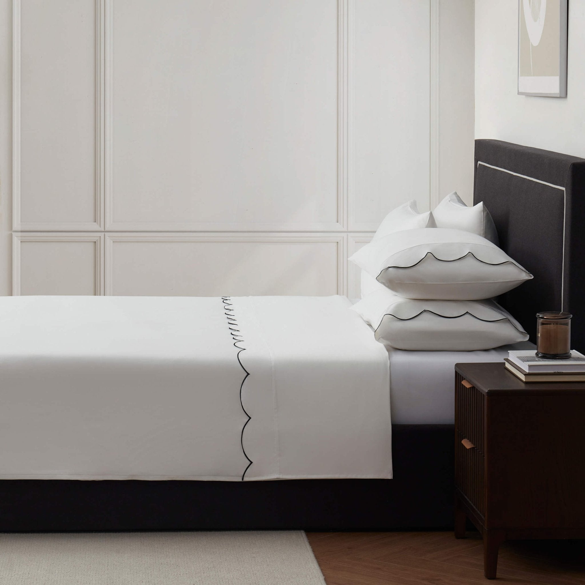 Simone Scallop Embroidered Edge Flat Sheet - Off White/Black – DUSK